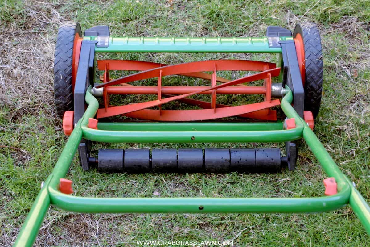 15 Best Lawn Mowers for Small Yards: Reviews & Buying Guide | CrabgrassLawn